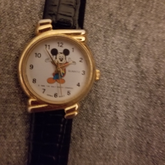 Disney | Accessories | Kids Mickey Mouse Watch | Poshmark